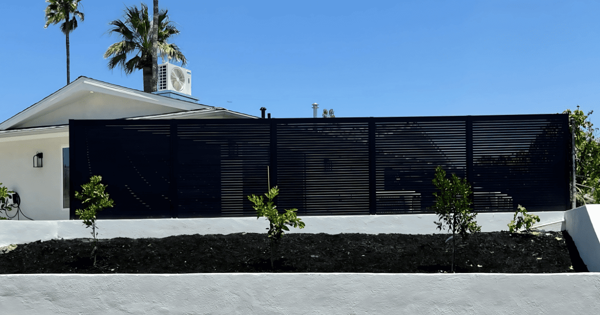 Modern Gate & Fence Designs for Estates in Silver Creek Valley